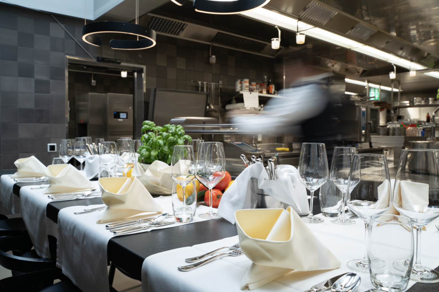 Kitchen table experience evening - Hotel Bern